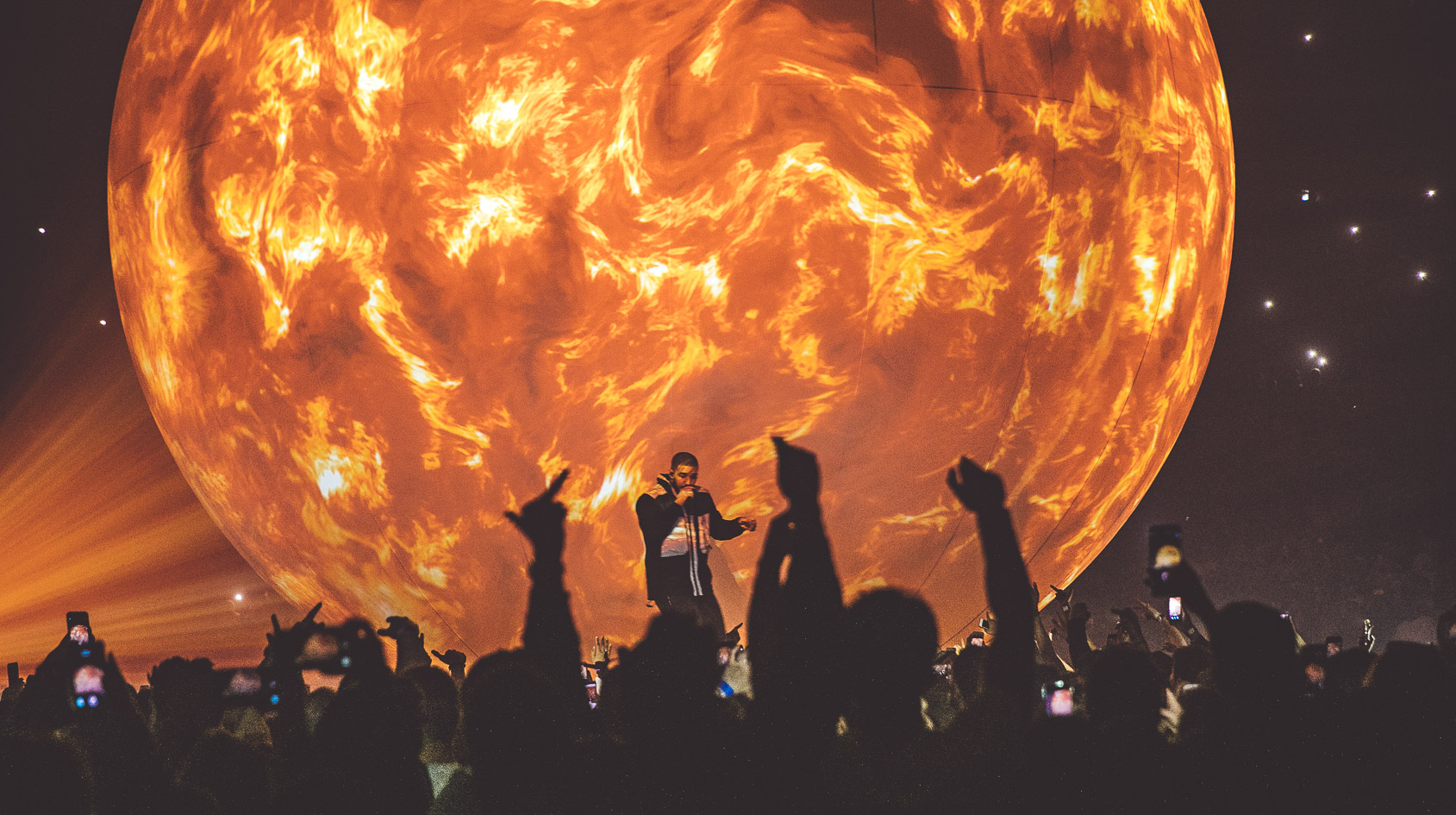 Drake's Set Designers Tell Us What To Expect At His November Tour ...