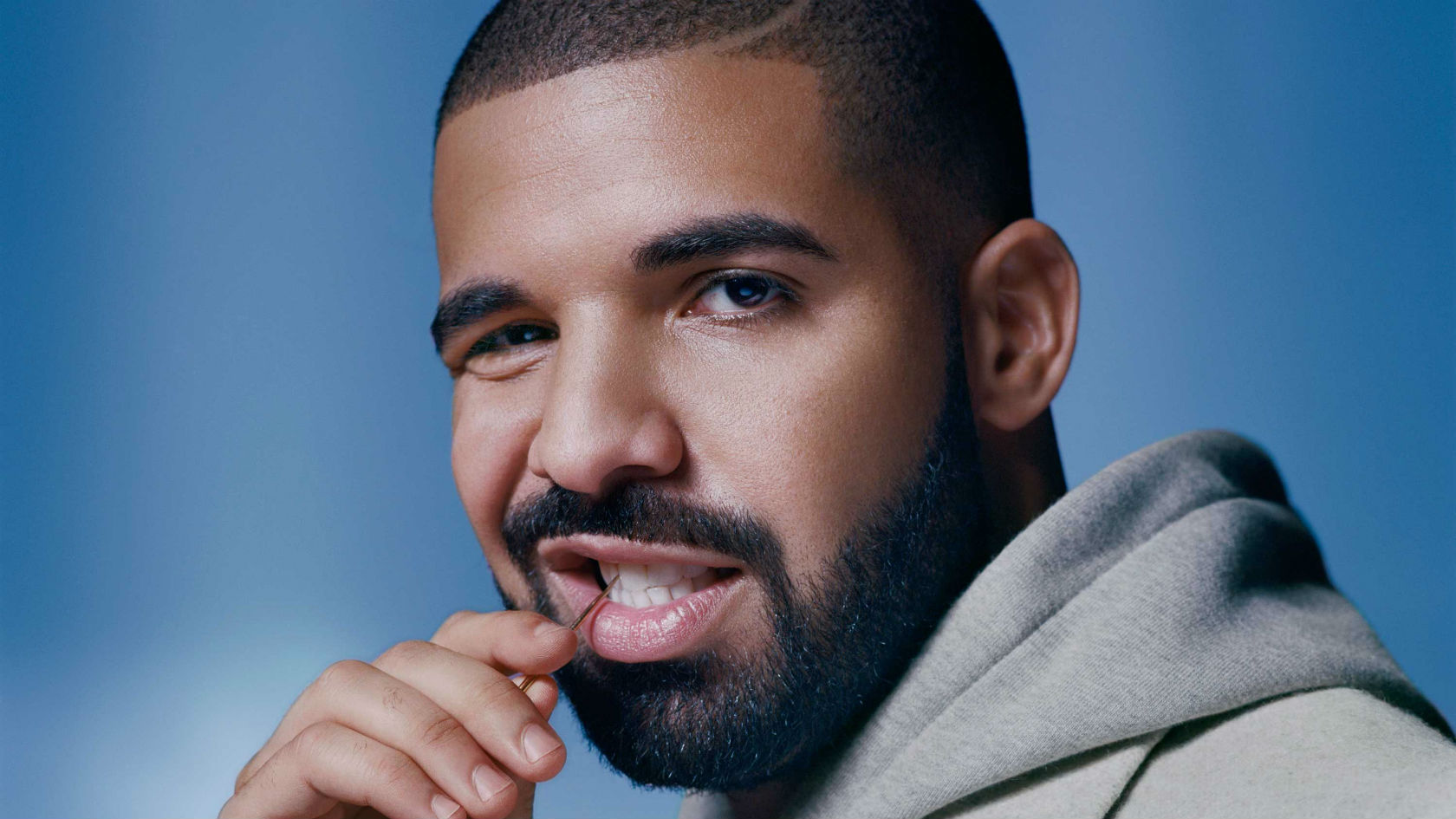 A Recap Of All The Wonderful & Weird Things That Happened On Drake's ...