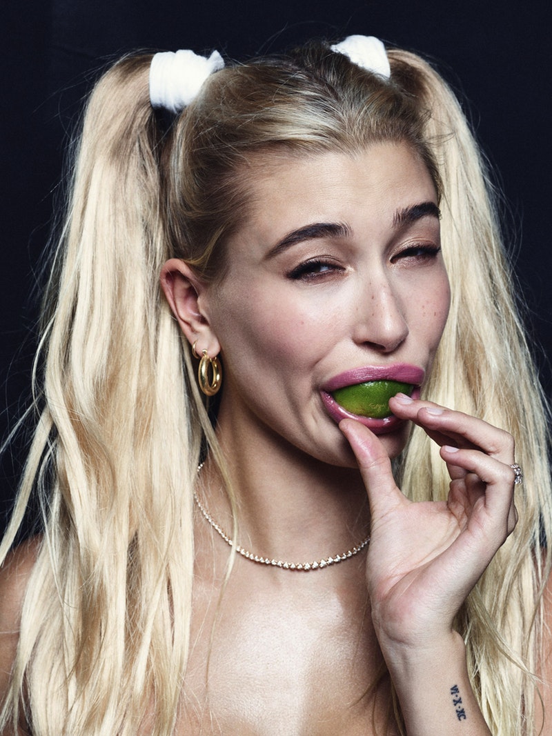 Alexis Ren Hailey Baldwin Kate Upton Pull Their Sour Faces In Love Magazine Shoot