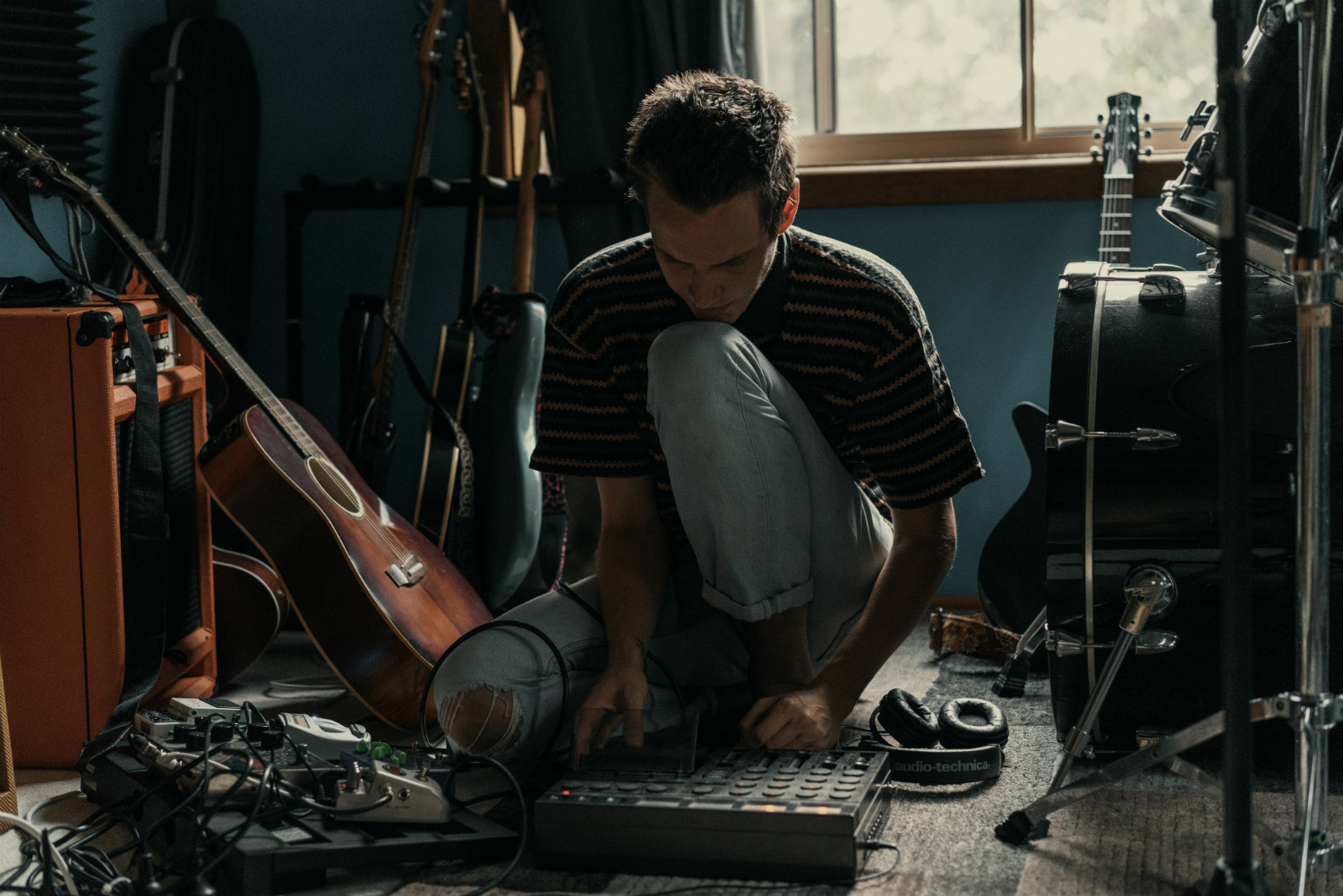 Premiere & Interview: Charlie Gradon Will Carry You Away On ‘Double ...