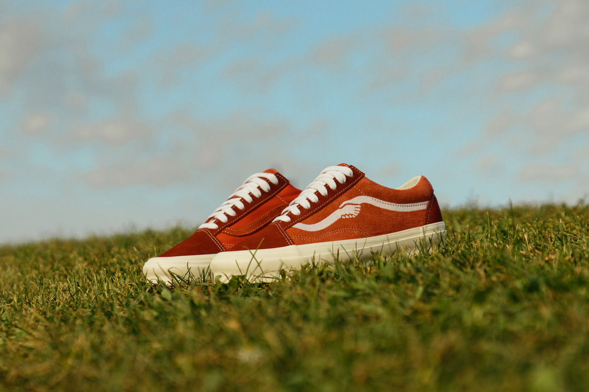 Vans And Notre Link Up Again, Expanding Their Old Skool Handshake Range ...