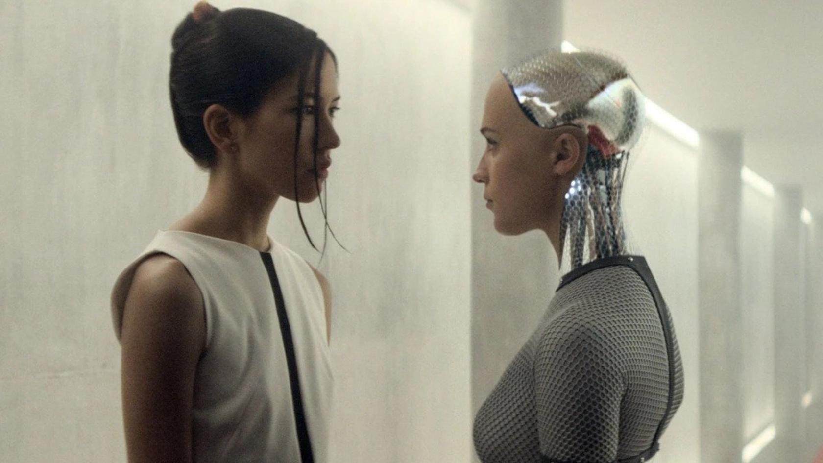 Five Reasons Why You Should (Re)Watch 'Ex Machina' Tonight ...