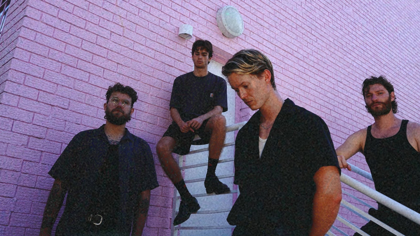 Interview & Premiere: Mac The Knife Share 'Less Than Familiar' & Chat ...