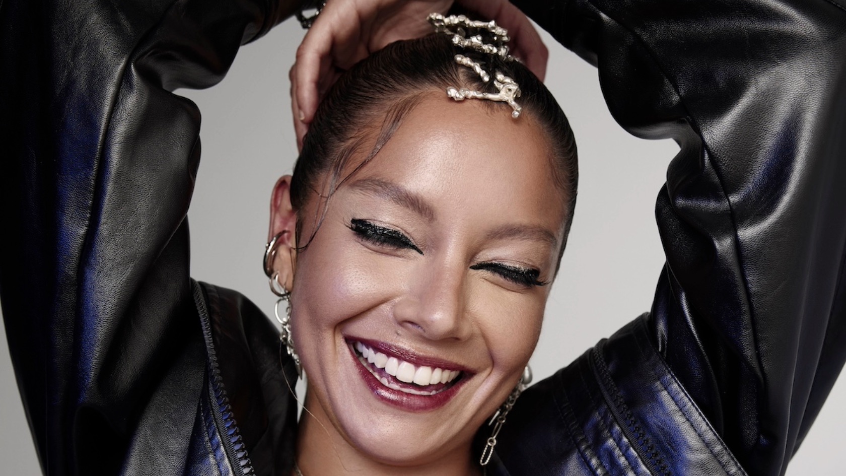 Video Premiere: SOMA Channels Missy Elliot & FKA Twigs On Sultry 'COBRA ...